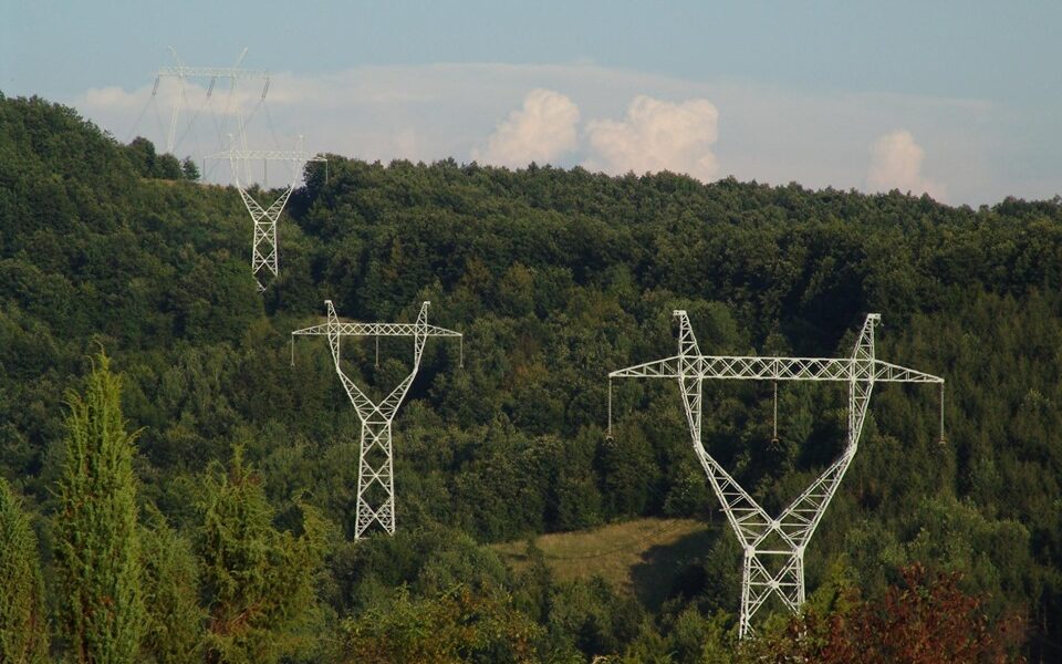 Transelectrica, TAQA, Meridiam, E-Infra și Fluor explorează ...